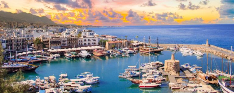 Where is hot in November? Top 20 hot destinations to visit in November
