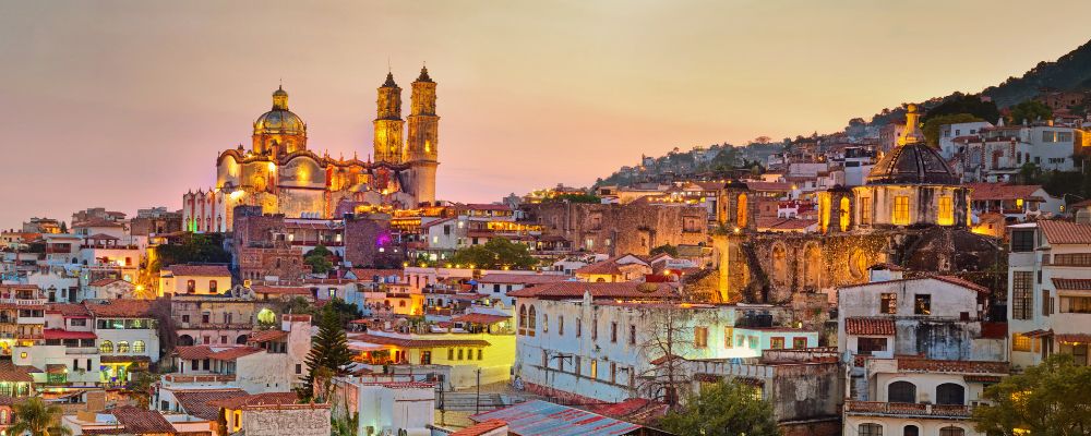 A Travel Guide to Mexico in August: Weather, Travel Tips & More